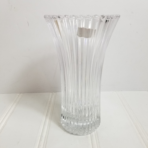 Mikasa | Accents | Mikasa Flower Vase Large Fine Crystal Fluted Beveled ...